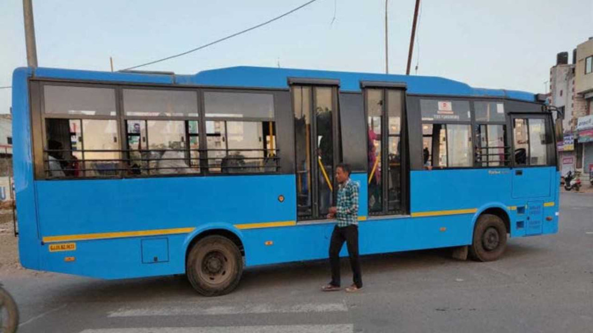 Surat : City Buses Grounded for Uttarayan Safety | Loktej Surat News ...