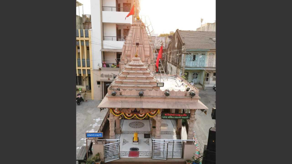 Surat : Traditional Garba Thrives Despite Urbanization | Loktej Surat ...