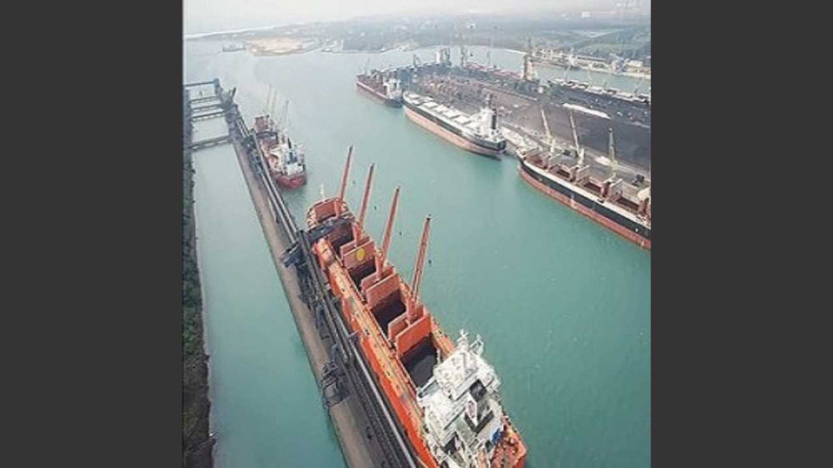 Paradip Port Sets New Record, Becomes India's Top Cargo Handler in FY ...