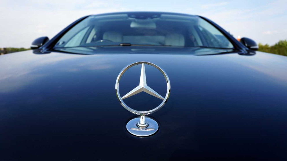 Mercedes-Benz, Cisco join hands to bring mobile office to new sedans ...
