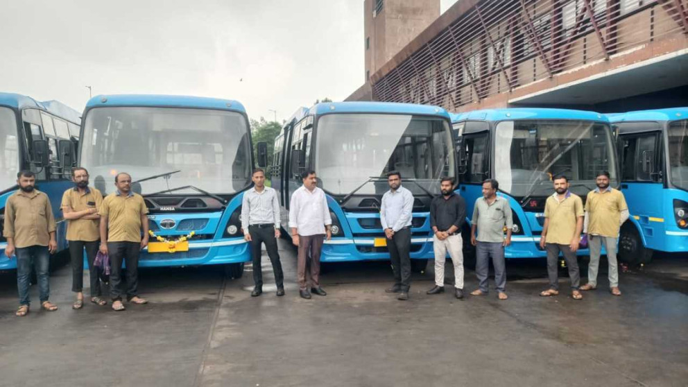 Surat: SMC Upgrades 100 City Buses with New BS-6 Engines for a Greener ...